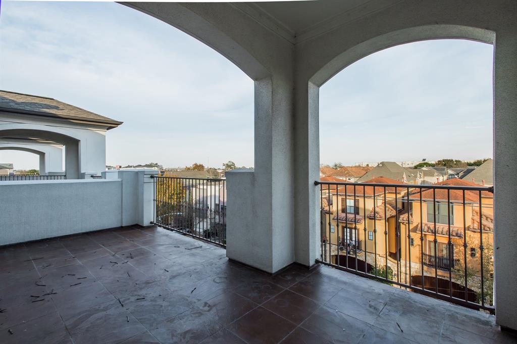 1321 KNOX STREET - Portfolio Real Estate - Luxury Real Estate solution®